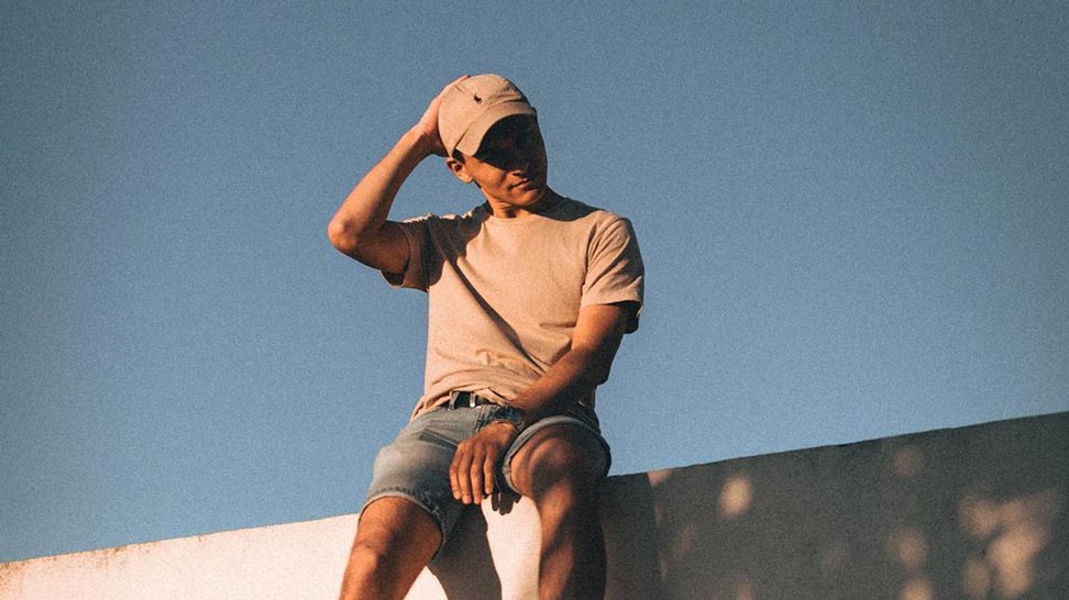 L'adepte des covers Teemid transforme et retravaille "Wonderwall" d ...