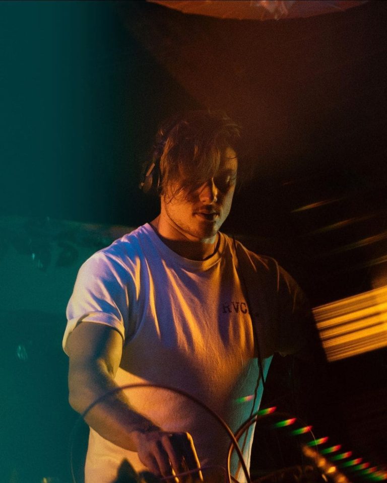 "They Said" : le deuxième extrait de l'album de Møme et Ricky Ducati ...